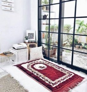 4 Tips Membuat Desain Mushola Rumah agar Nyaman untuk Salat!